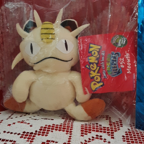 Pokemon | Other | 999 Original Pokemon Meowth 52 Treat Keepers | Poshmark